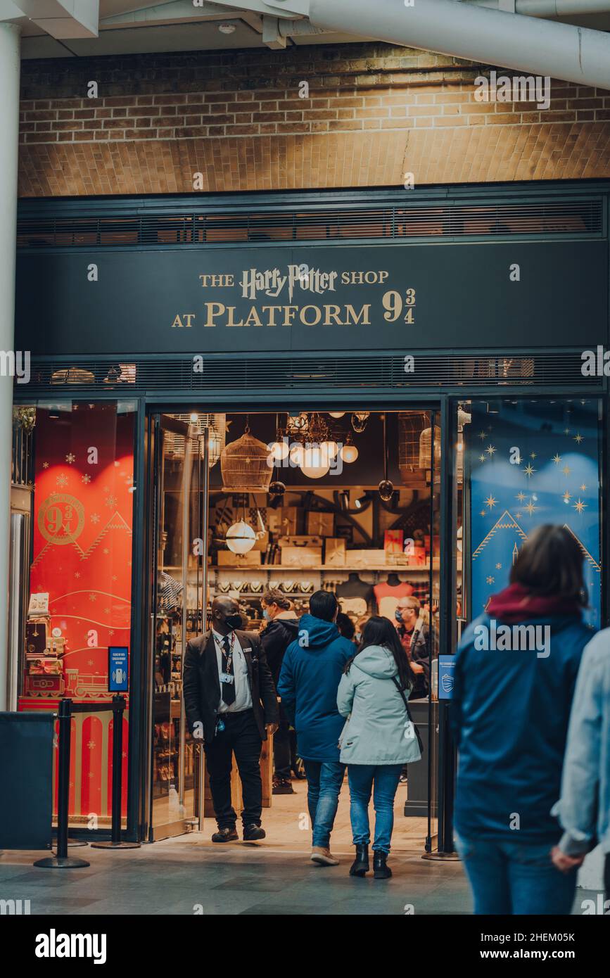 London, UK - January 01, 2022: People entering Harry Potter shop by 9 ...
