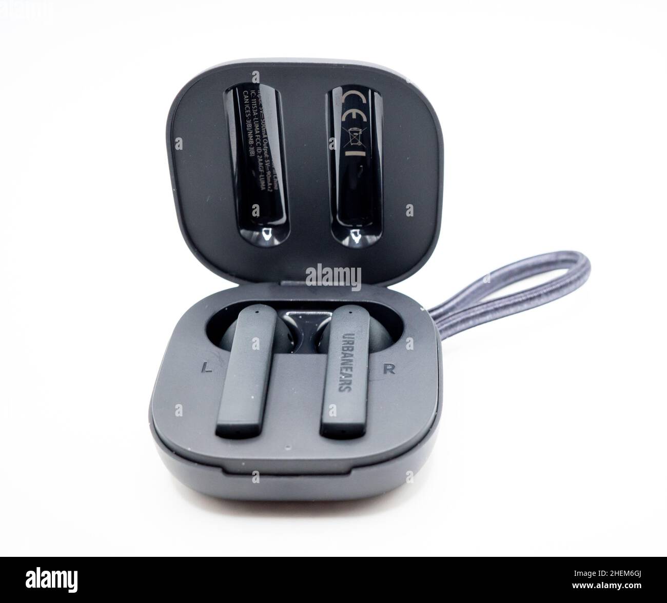 Earbud headphones cut out hi-res stock photography and images - Alamy