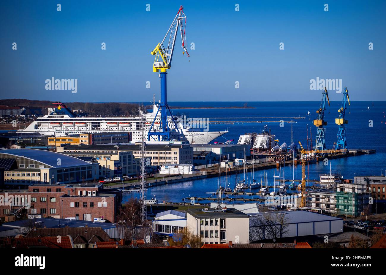 Wismar, Germany. 06th Jan, 2022. The former cruise ship "Superstar ...