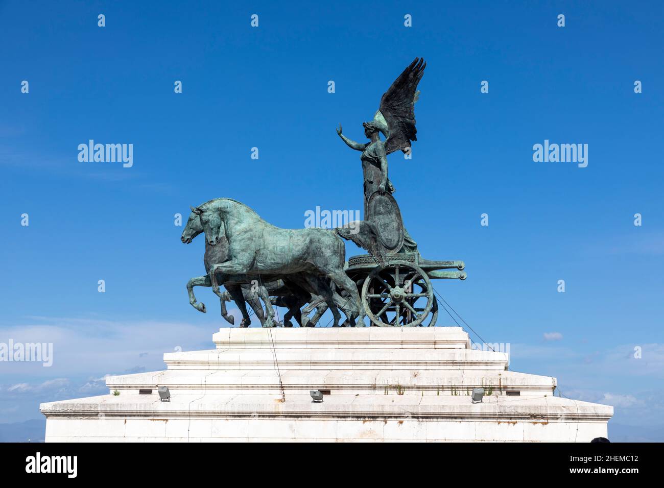 Statue of goddess Victoria on Monument of Vittorio Emanuele in Rome ...
