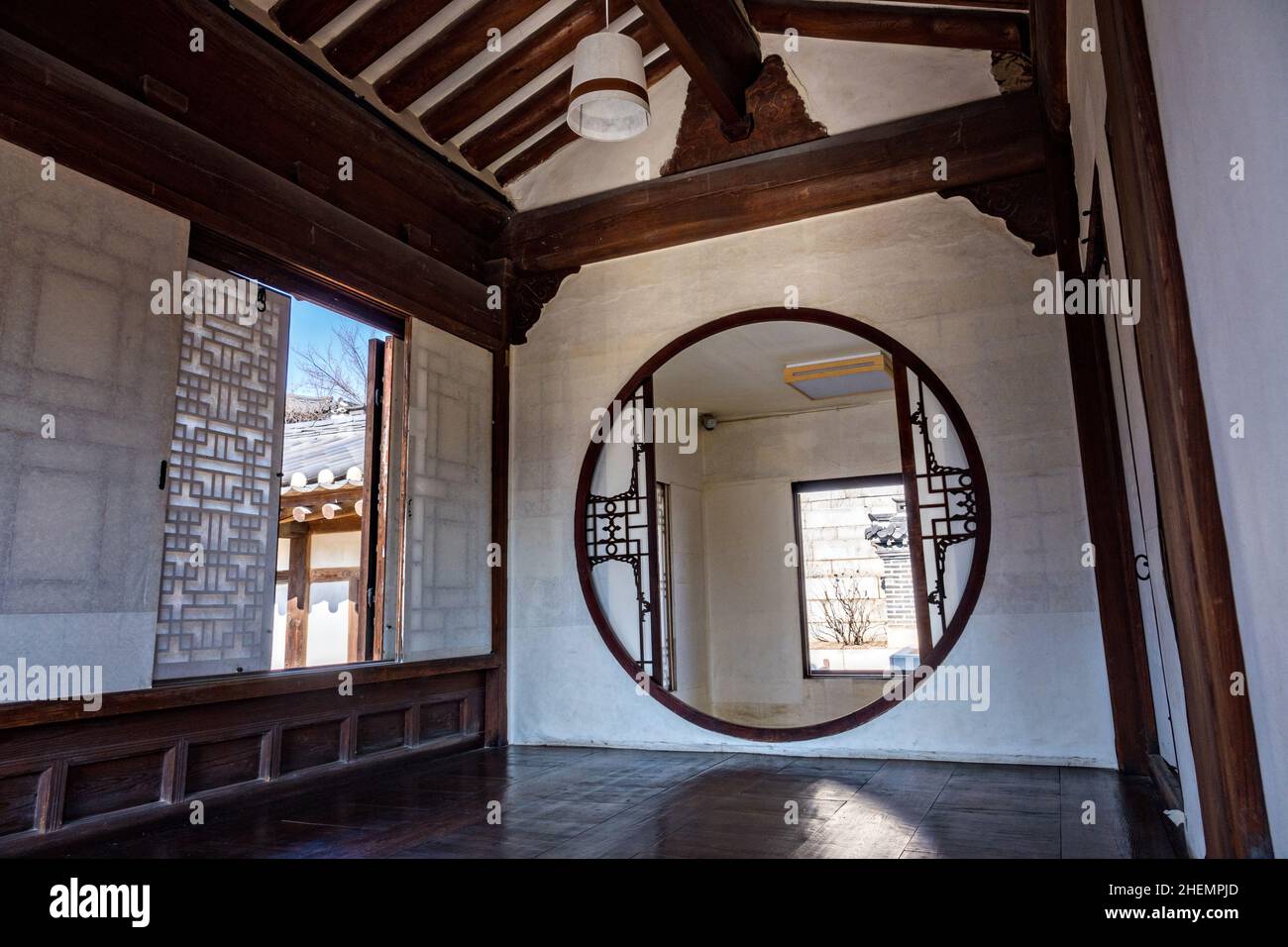 A moon gate leading to rooms in the Nakseonjae Complex, once the ...