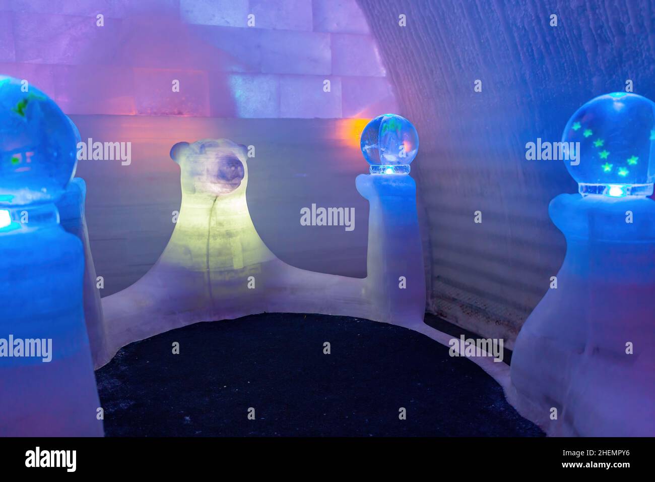 Fairbanks alaska ice museum hi-res stock photography and images - Alamy