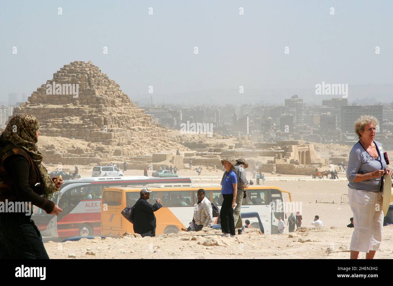 Crumbling pyramid hi-res stock photography and images - Alamy