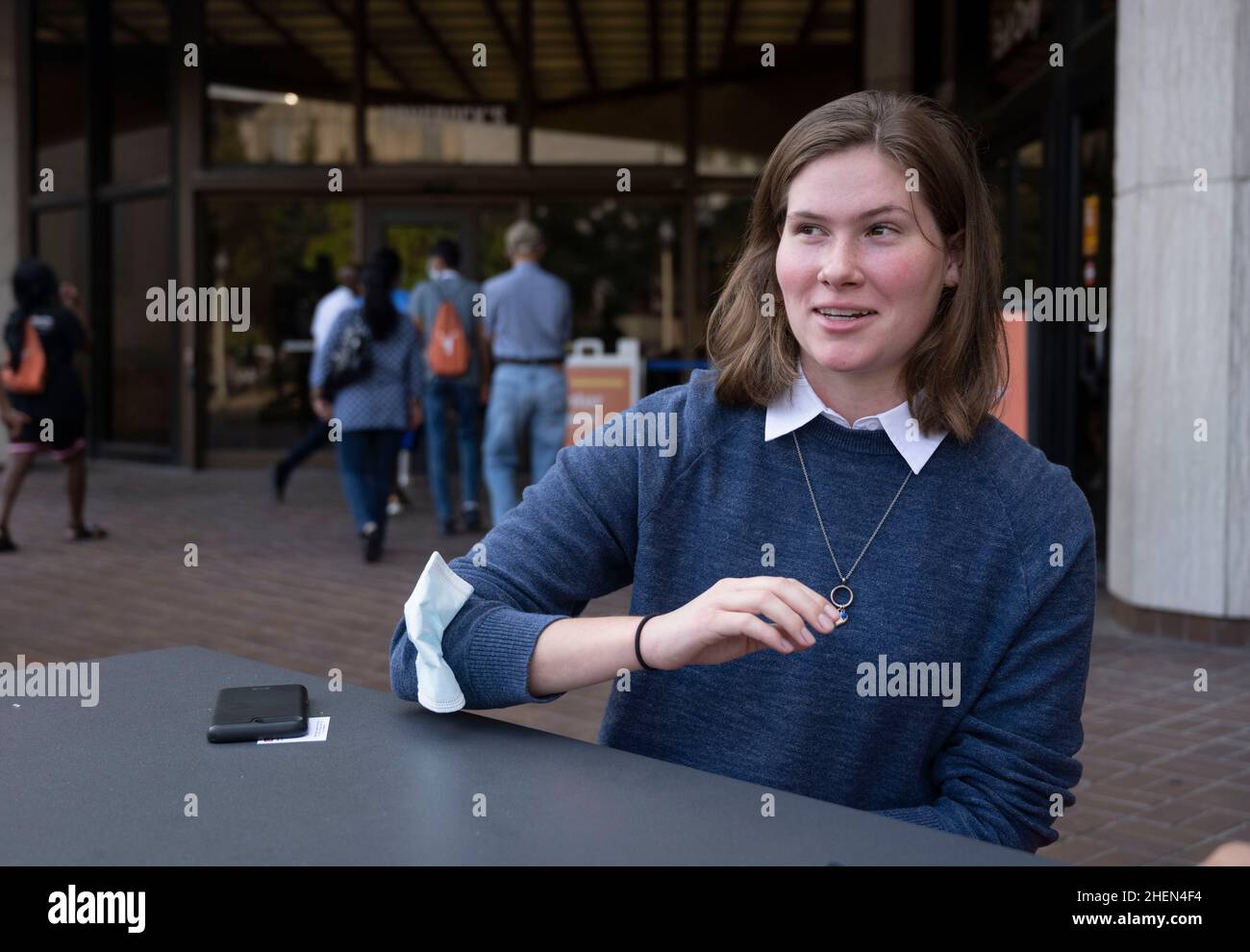 Austin, TX, USA. 23rd Oct, 2021. University of Texas freshman PAXTON ...