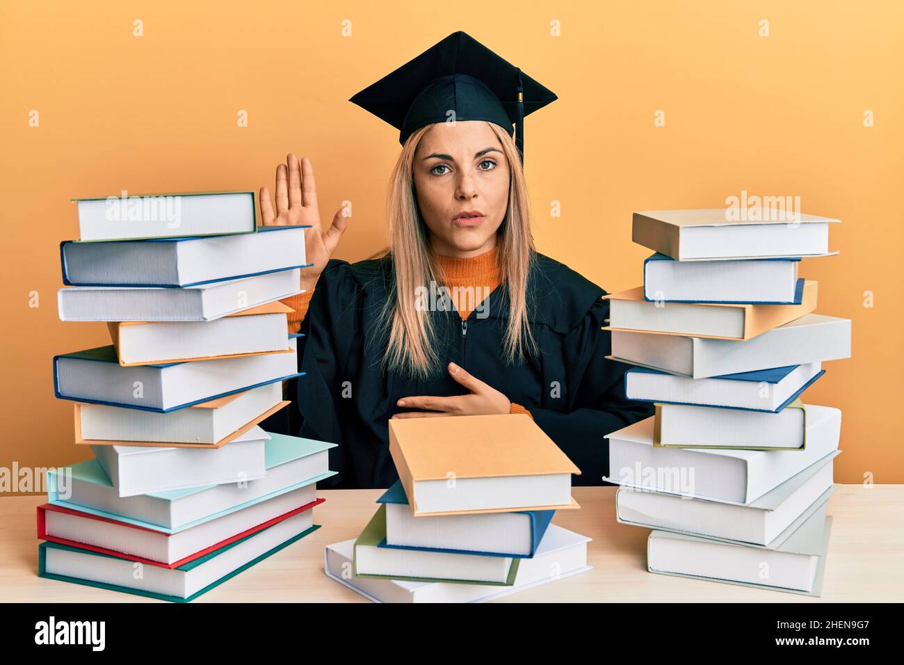 Graduation oath woman hi-res stock photography and images - Alamy