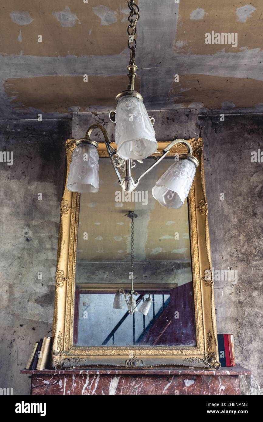 Urbex, An old abandoned house in Belgium Stock Photo - Alamy