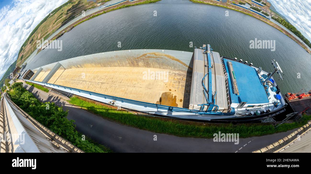 Empty cargo ship hi-res stock photography and images - Alamy