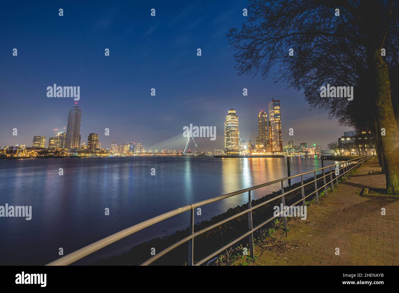 Rotterdam skyline panorama hi-res stock photography and images - Alamy
