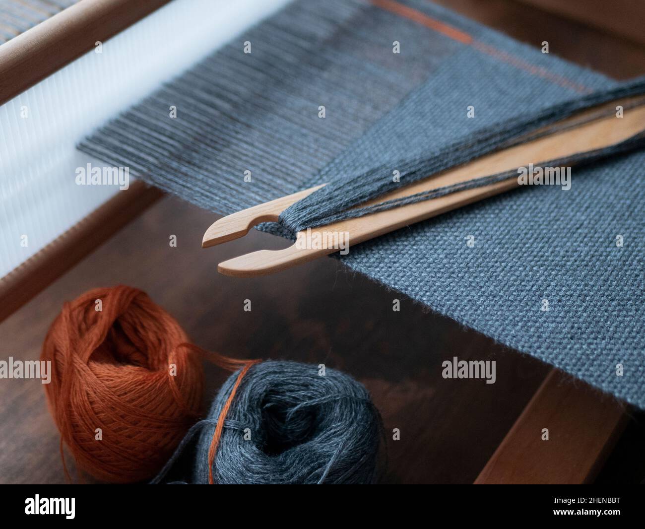 Single shuttle loom hi-res stock photography and images - Alamy