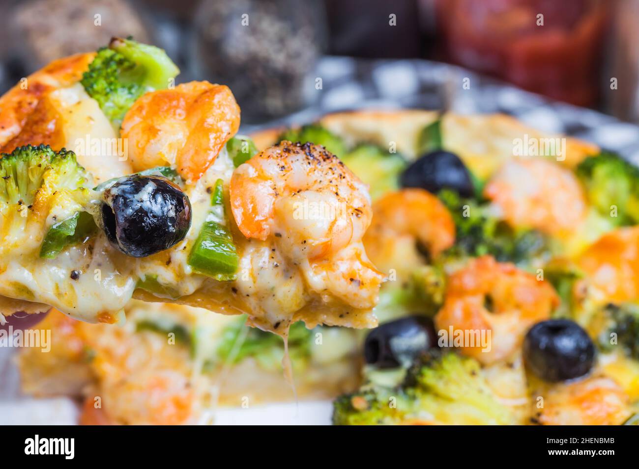 Close up shrimp pizza hi-res stock photography and images - Alamy