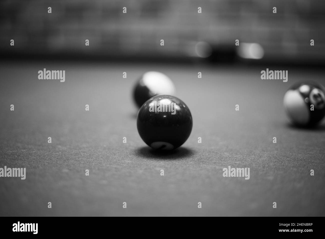 Billiard table in the billiard room with balls and cue Stock Photo - Alamy