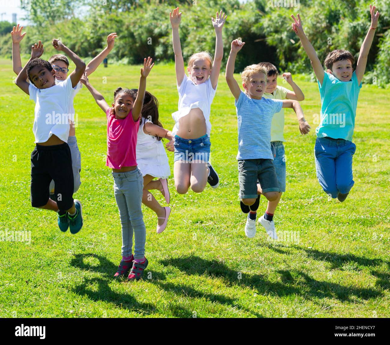 Children jumping school elementary hi-res stock photography and images - Alamy