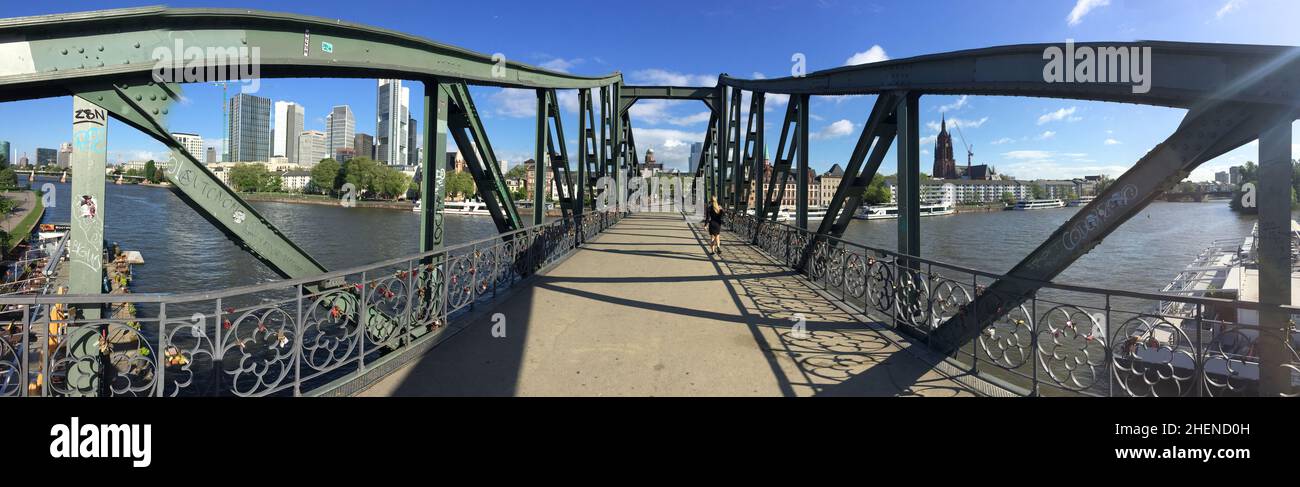 Pedestrian bridge over river main hi-res stock photography and images ...