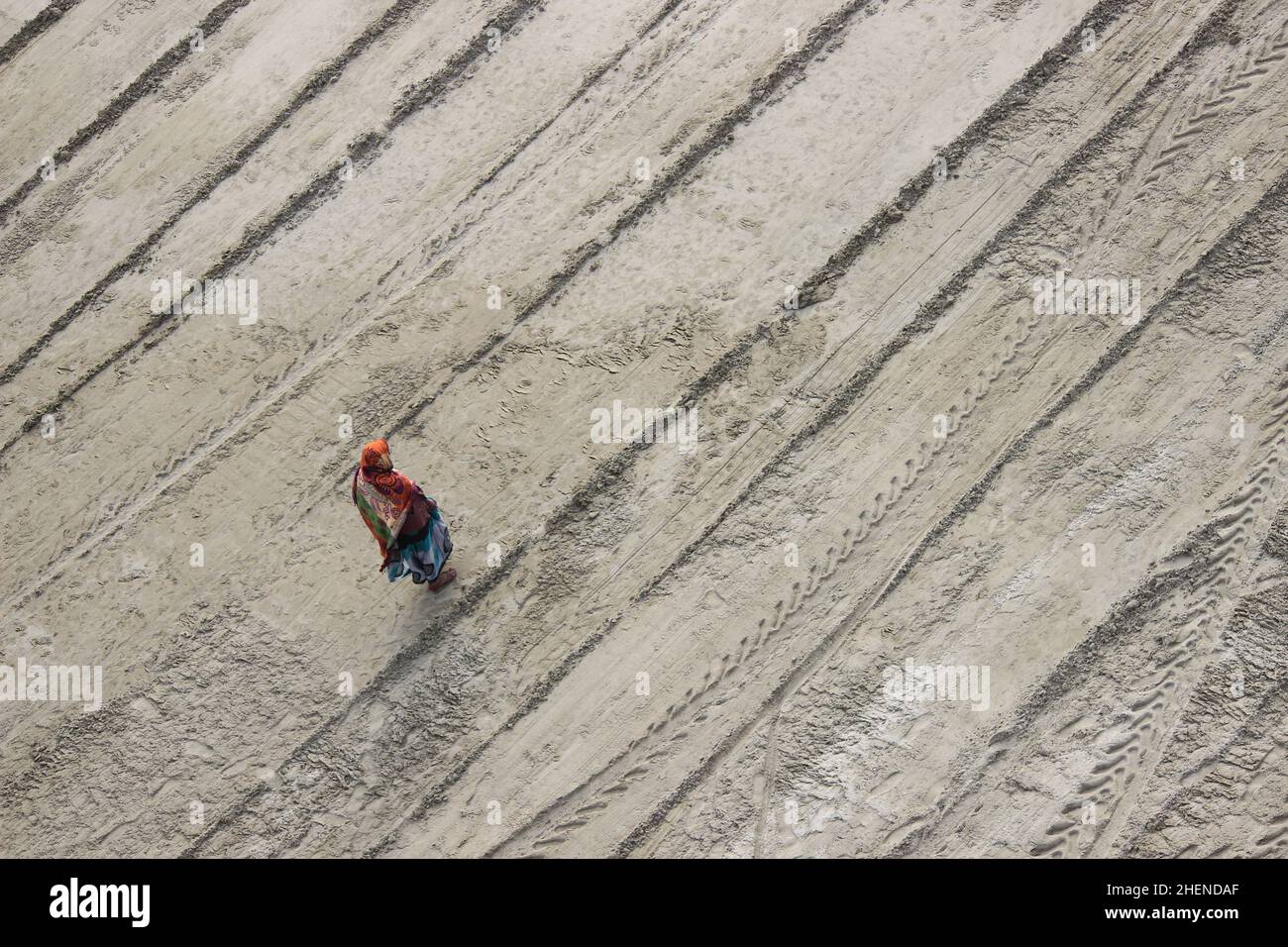 Continuous rain interrupt Magh Mela preparation in "Tent city ...