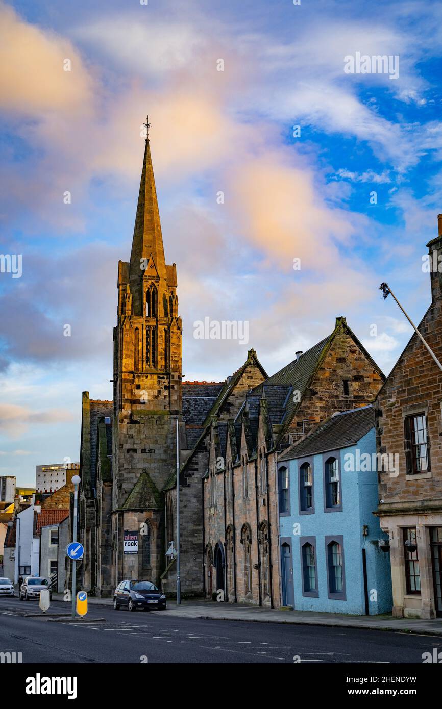 Edinburgh lighthouse sunset uk hi-res stock photography and images - Alamy