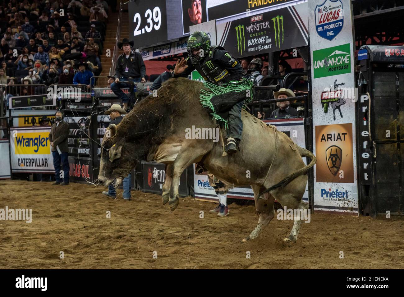 NEW YORK, NY - JANUARY 08: Chase Outlaw rides Slice of Heaven during ...
