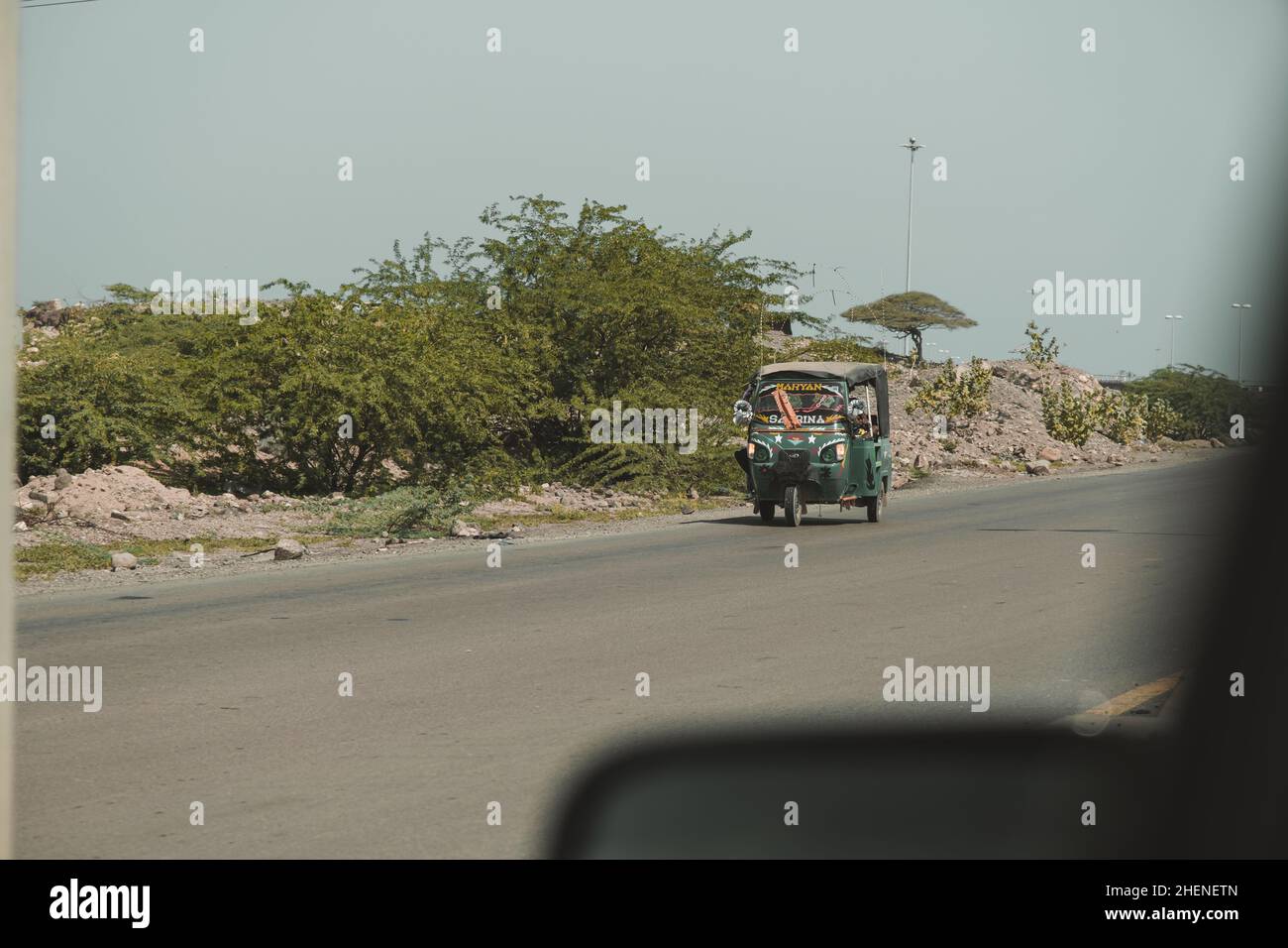 Auto rickshaw back view hi-res stock photography and images - Alamy
