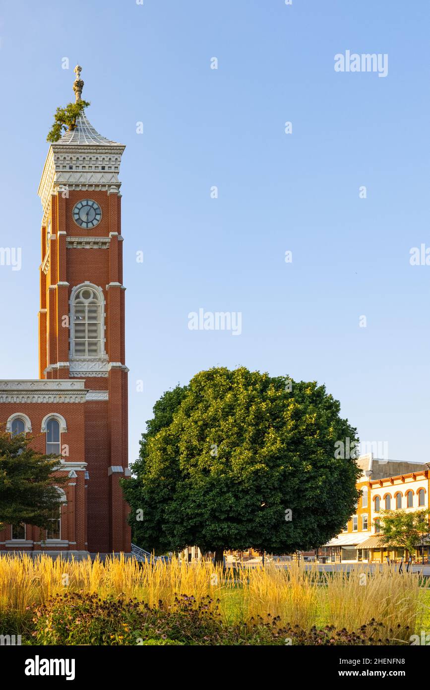 Greensburg tree hi-res stock photography and images - Alamy