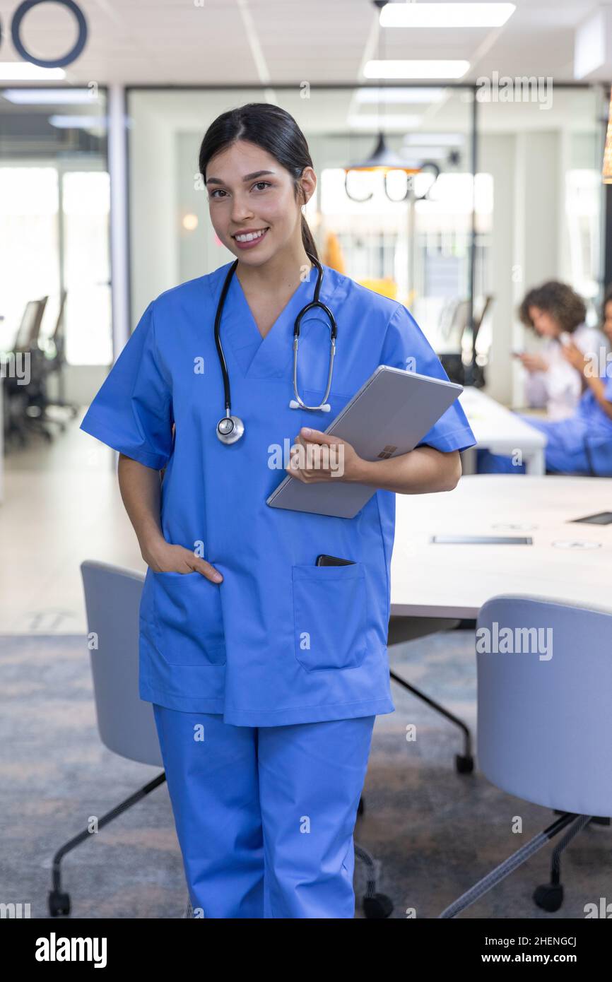 Nurse wearing blue uniform hi-res stock photography and images - Alamy
