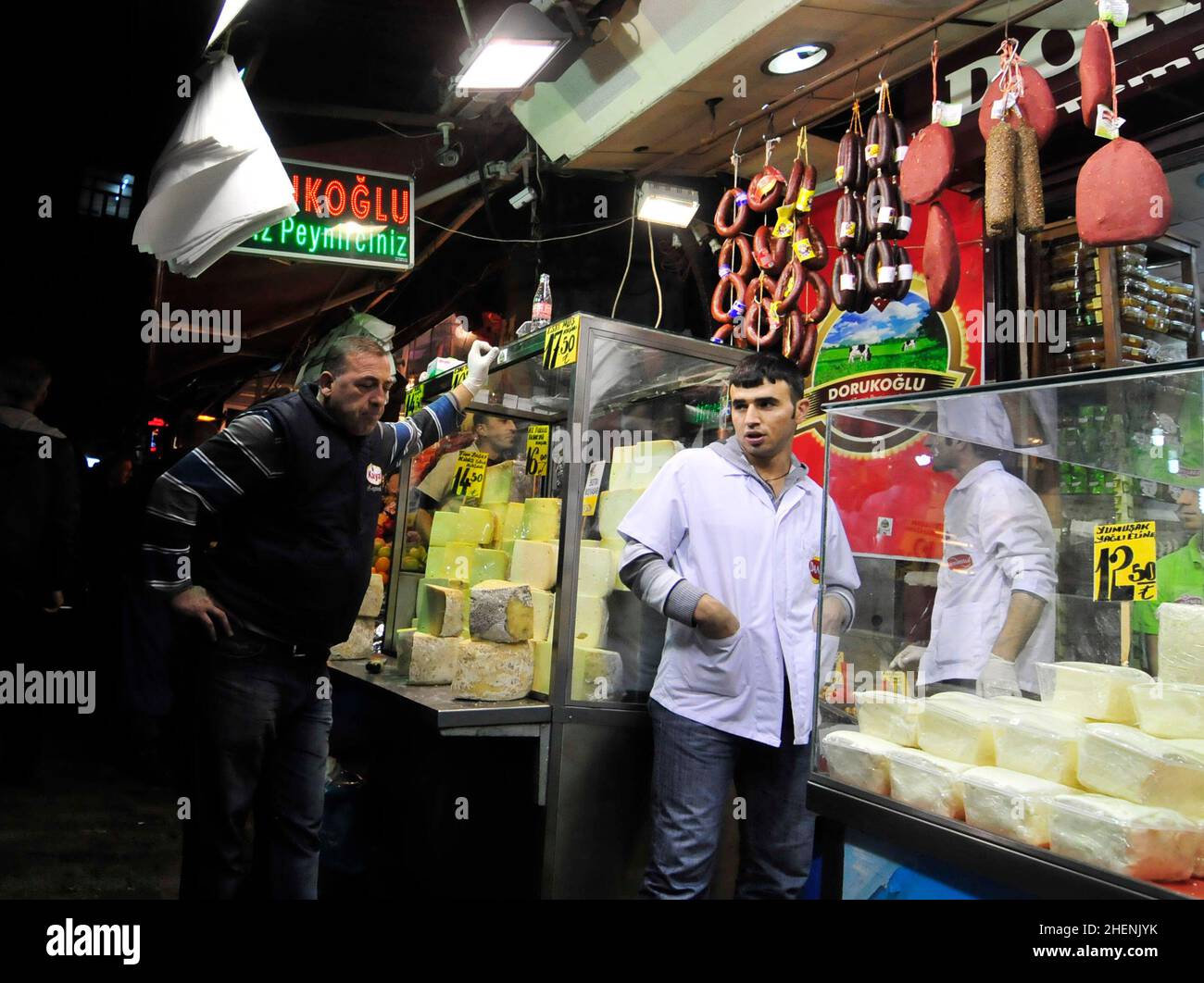 Fatih market hi-res stock photography and images - Alamy