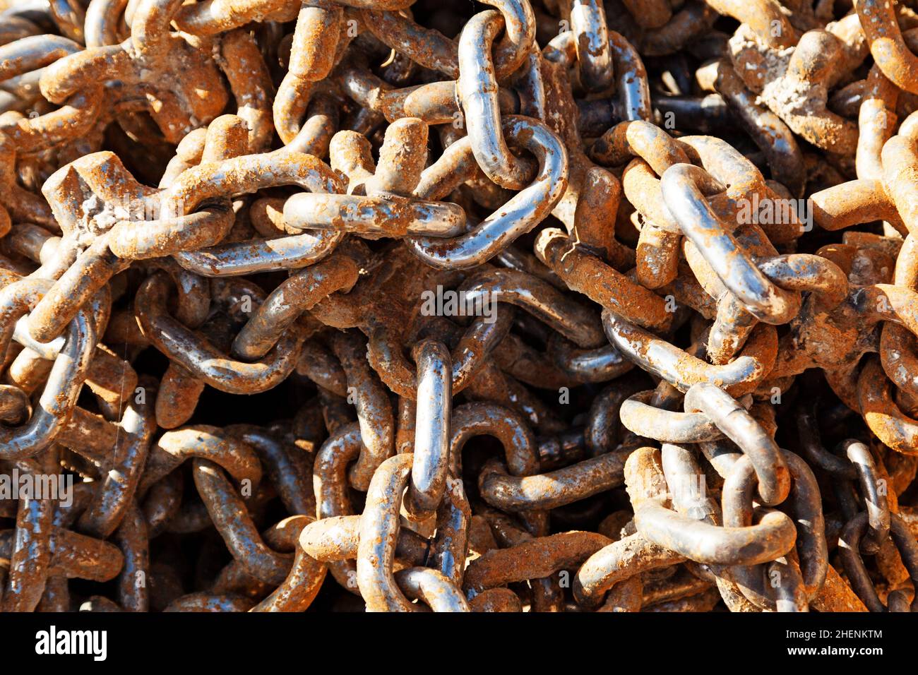 Tangled link hi-res stock photography and images - Alamy