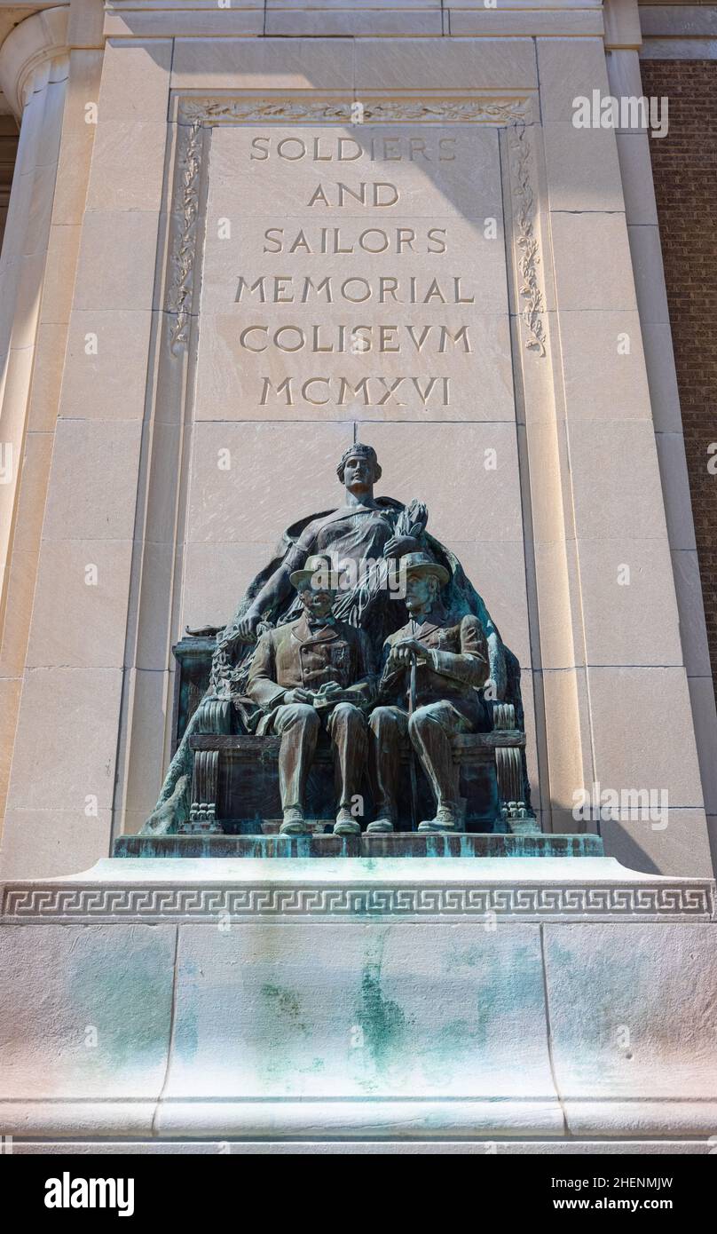 Veterans memorial coliseum hi-res stock photography and images - Alamy
