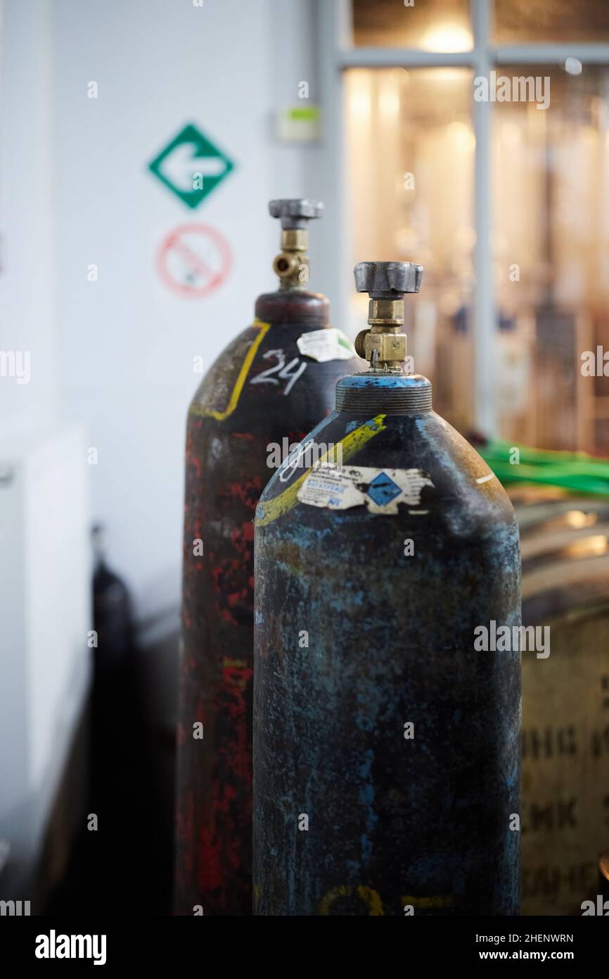 Carbon dioxide cylinder hi-res stock photography and images - Alamy