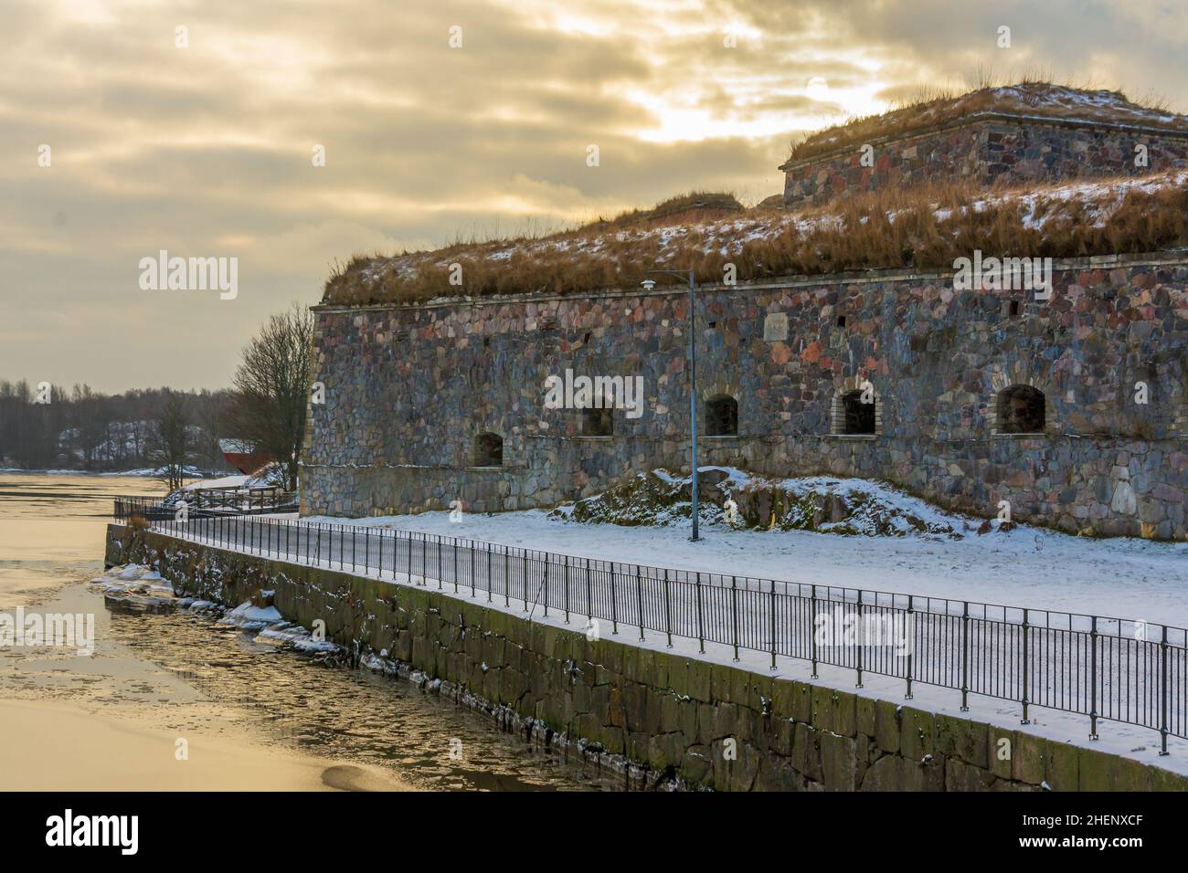 Old stone buildings of the Suomenlinna fortress island in Helsinki ...