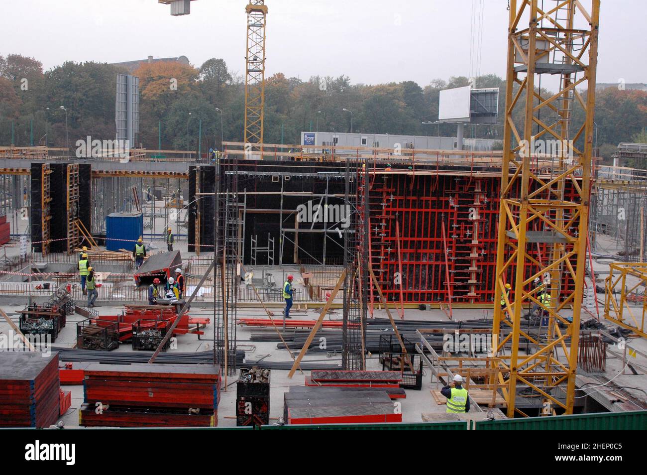 Poznan / Poland / 21 October 2005 /Polish construction workers work on ...
