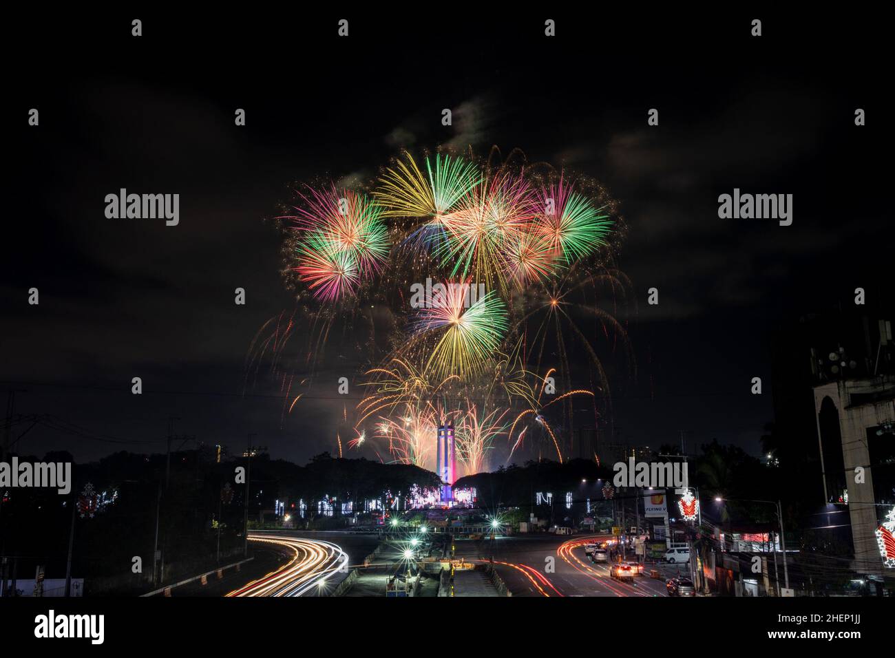 Manila, Philippines. 1st Jan, 2022. Fireworks display light up the sky ...