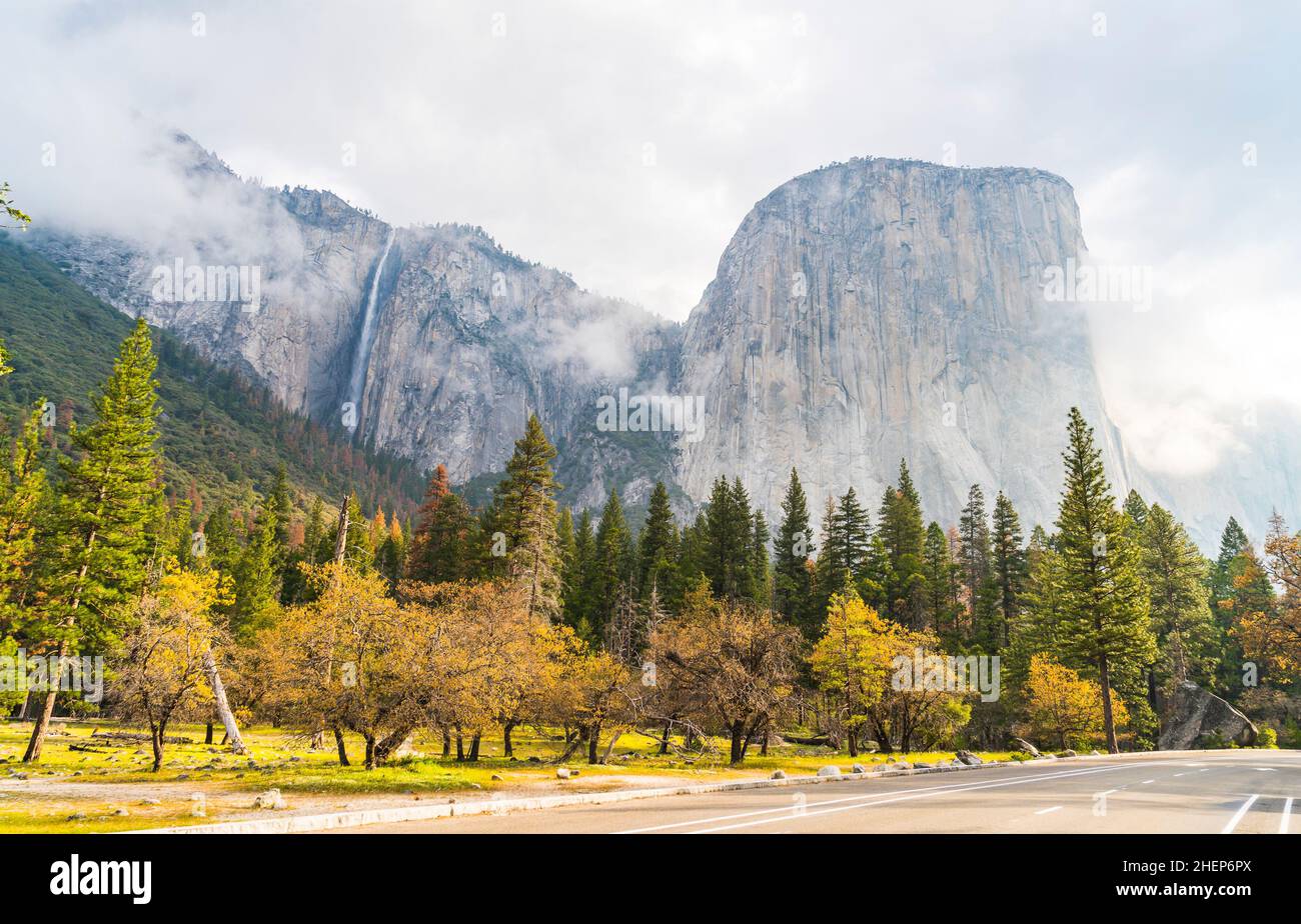 El capitan granite hi-res stock photography and images - Alamy