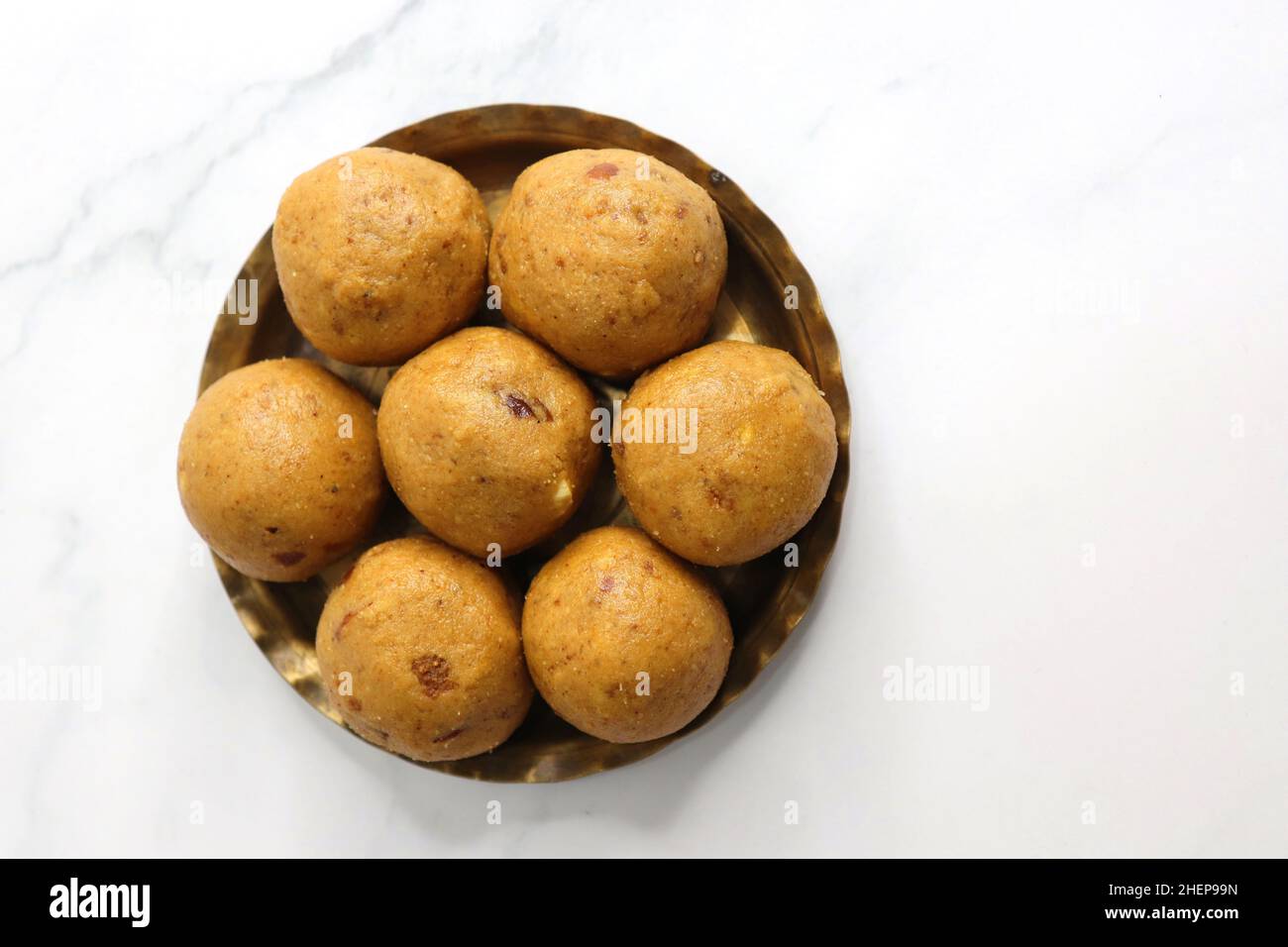 Indian Traditional Sweet Food Besan ke Laddu. Made using gram flour ...