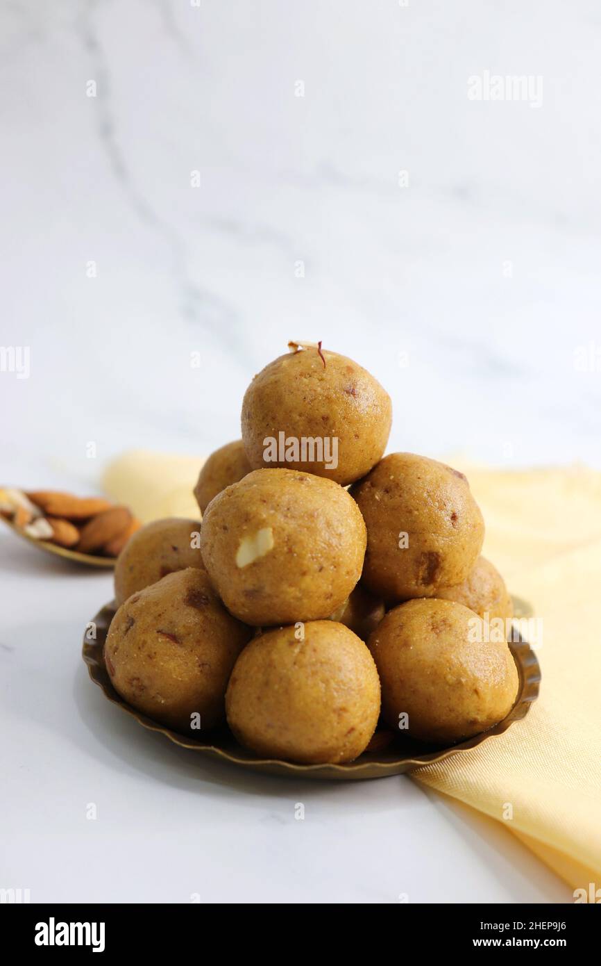 Indian Traditional Sweet Food Besan ke Laddu. Made using gram flour ...