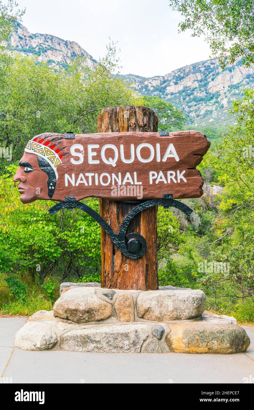 Sequoia national park 05/08/17:Sequoia national park sign in the ...