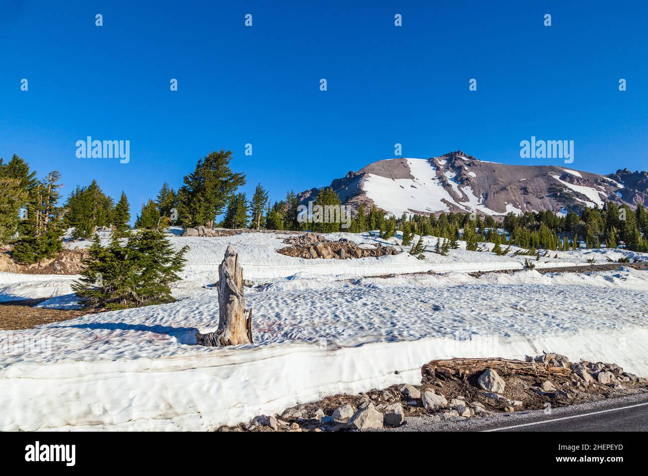 snow on Mount Lassen in the Lassen volcanic national Park, USA Stock ...