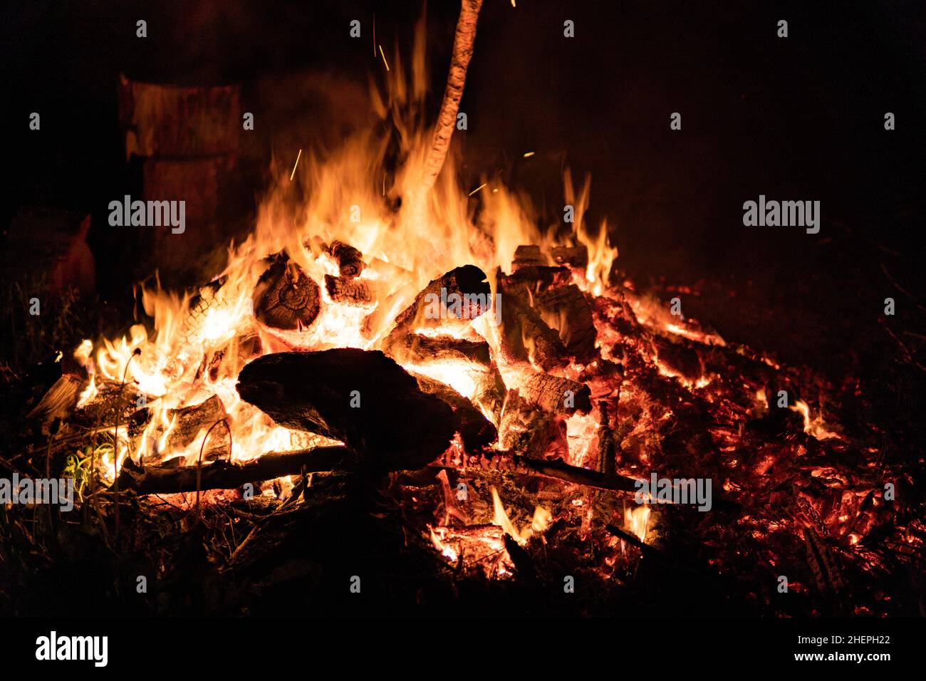 Night campfire with available space at left side Stock Photo - Alamy