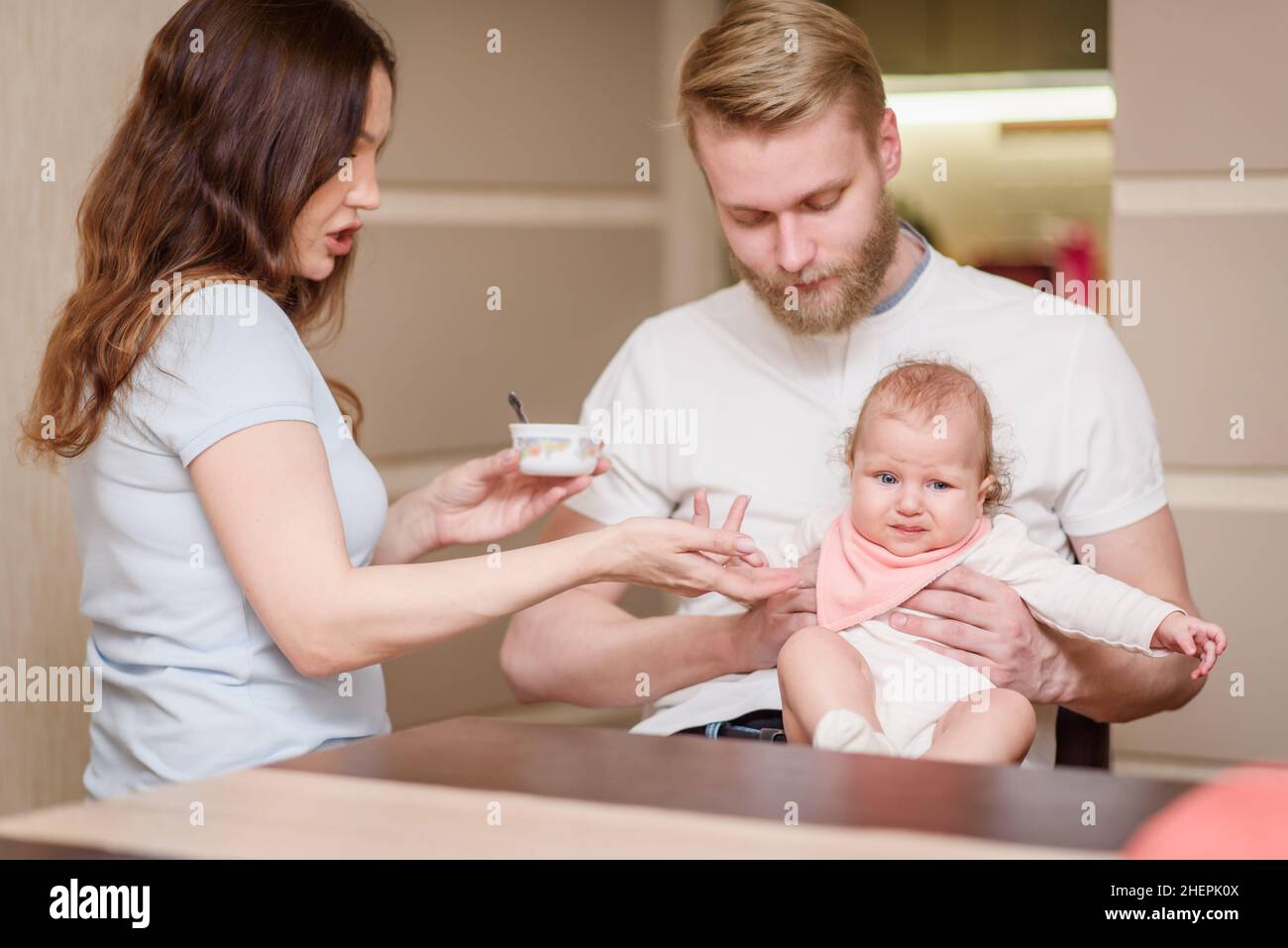 Unhappy family and dinner hi-res stock photography and images - Alamy