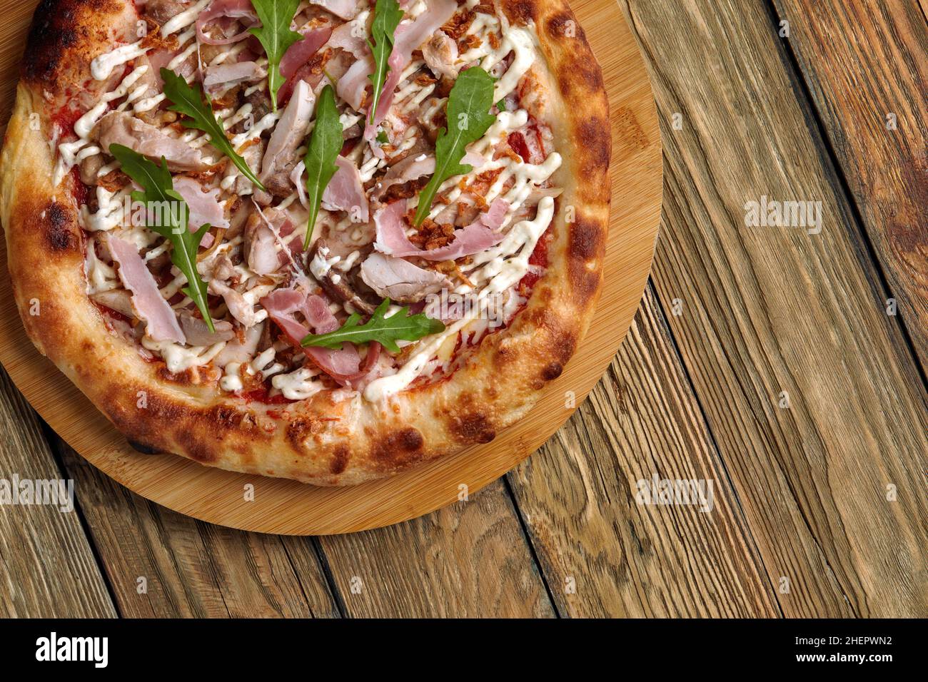 neapolitan Pizza with Mozzarella cheese, bacon, ham, tomato sauce ...