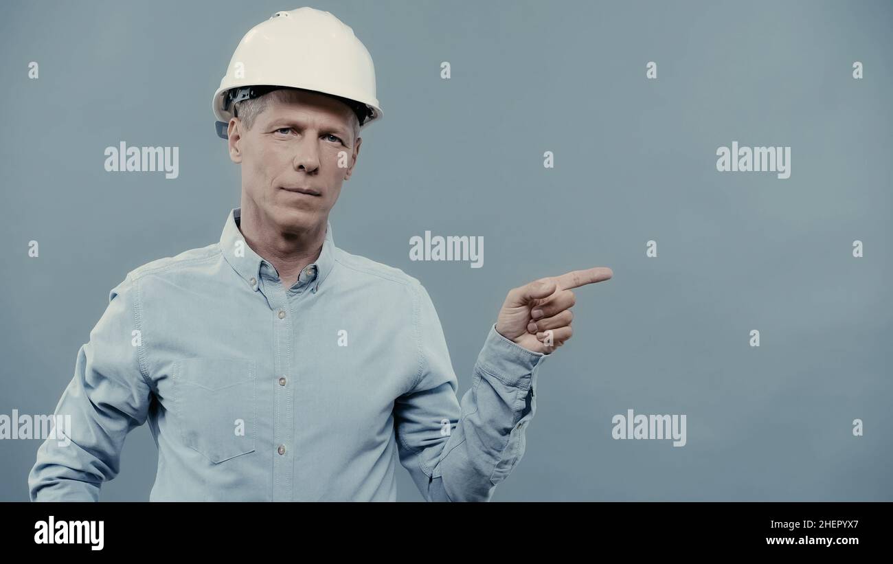 Mature engineer hi-res stock photography and images - Alamy