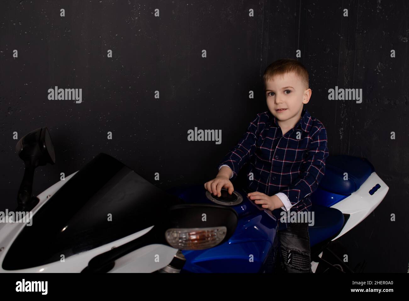 Child riding bike dangerous road hi-res stock photography and images ...
