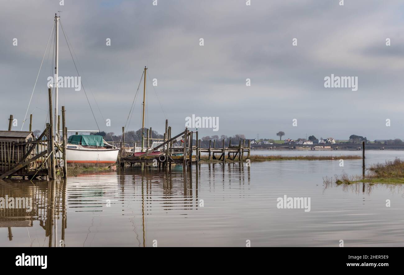 Skippool creek estuary river wyre fylde coast lancashire hi-res stock ...