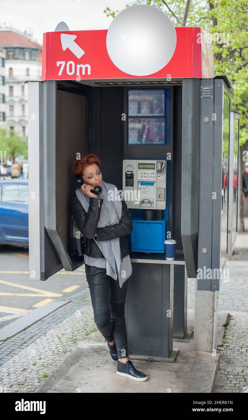 People inside phone booth hi-res stock photography and images - Alamy