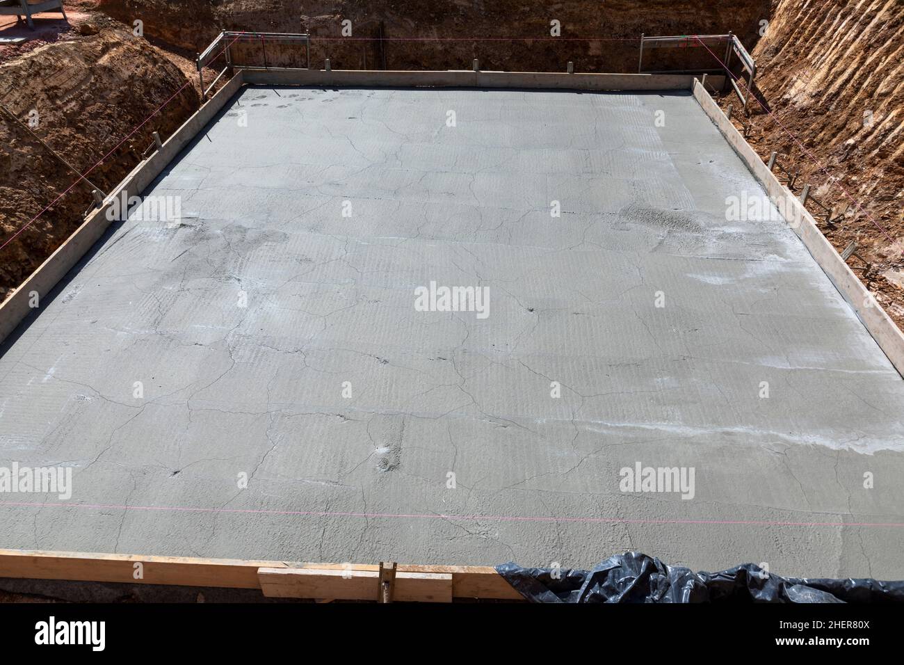 clean layer of concrete of a construction site Stock Photo - Alamy