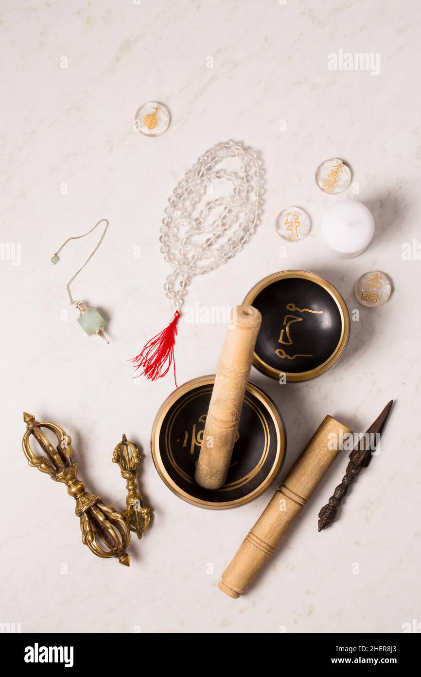Pendulum, singing bowls and other healing tools for healing in Reiki ...