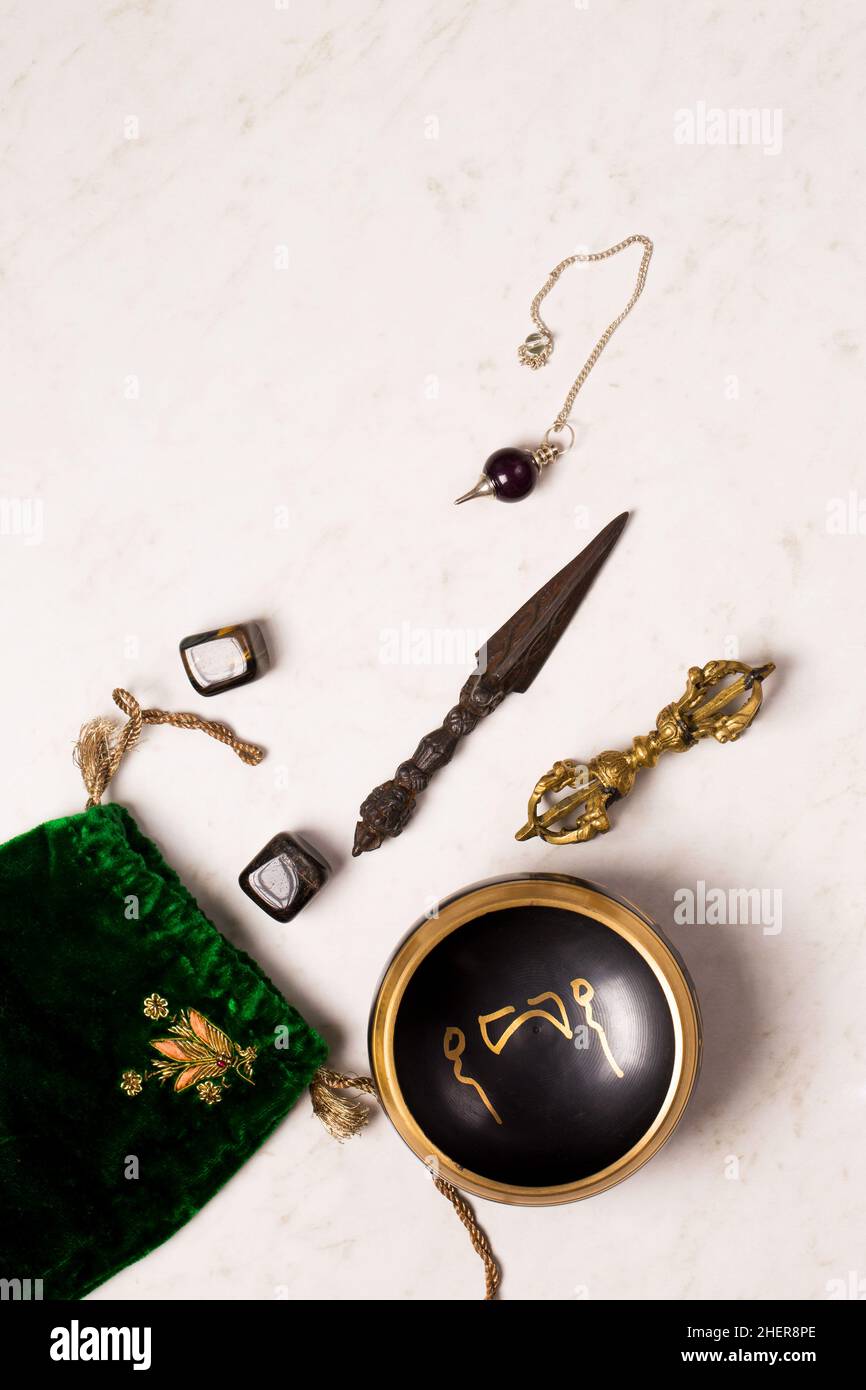 Pendulum, singing bowls and other healing tools for healing in Reiki ...