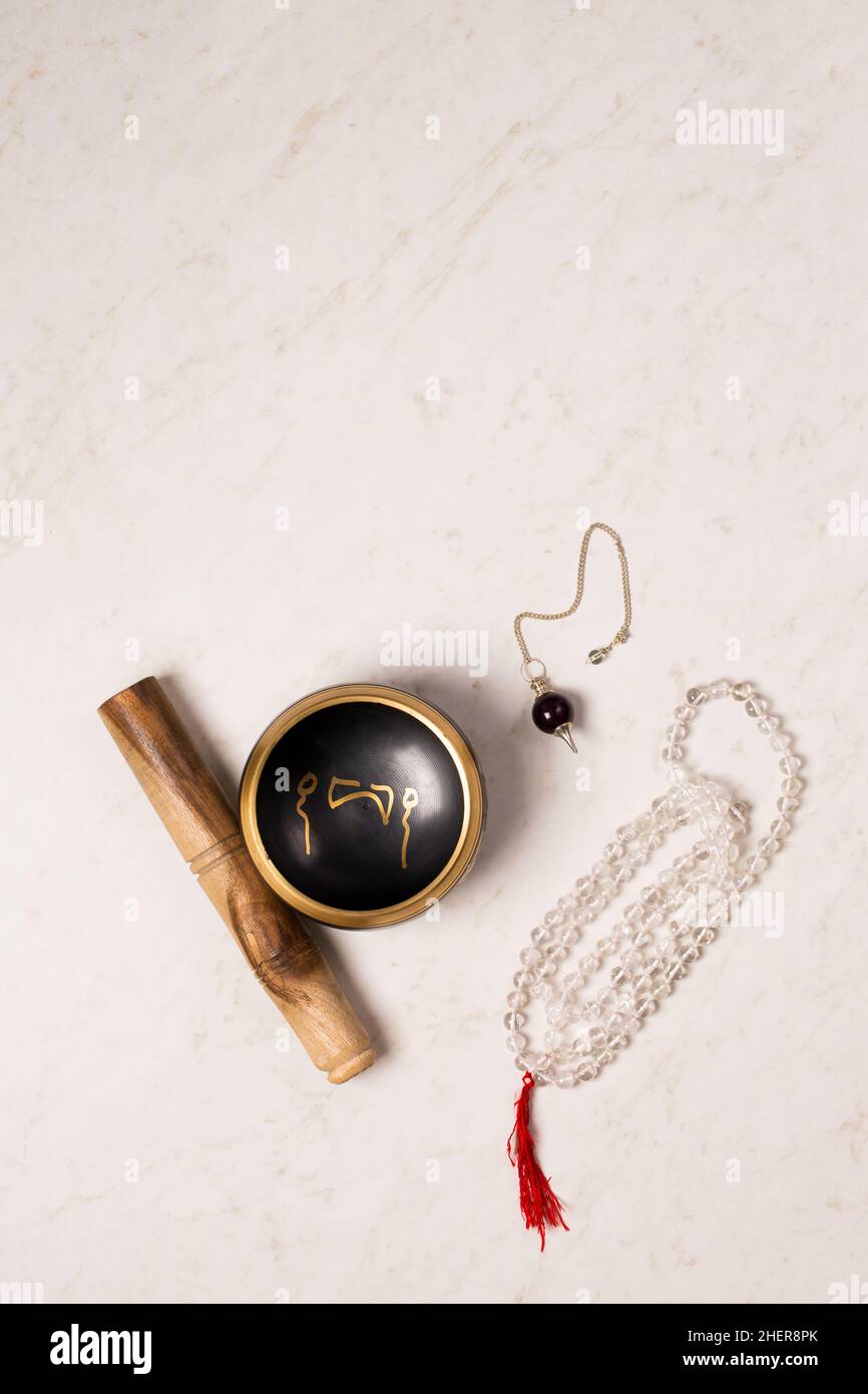 Pendulum, singing bowls and other healing tools for healing in Reiki ...