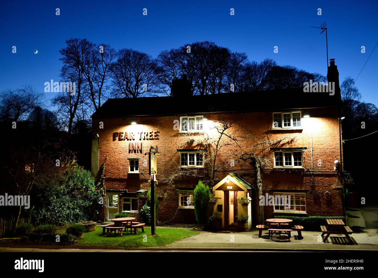 Pear Tree Inn Hook Norton Oxfordshire England uk Stock Photo - Alamy