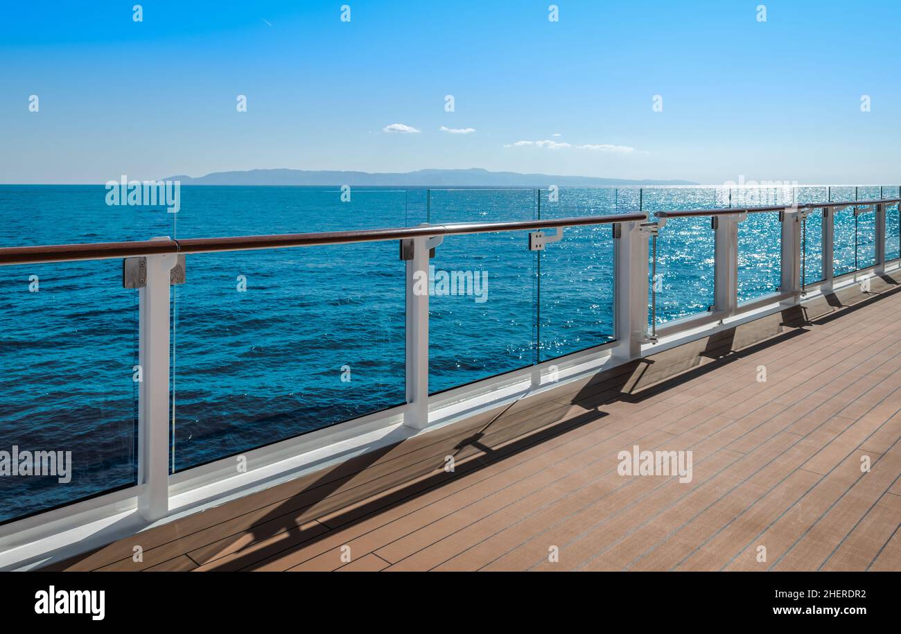 Promenade deck railing of cruise ship Stock Photo - Alamy