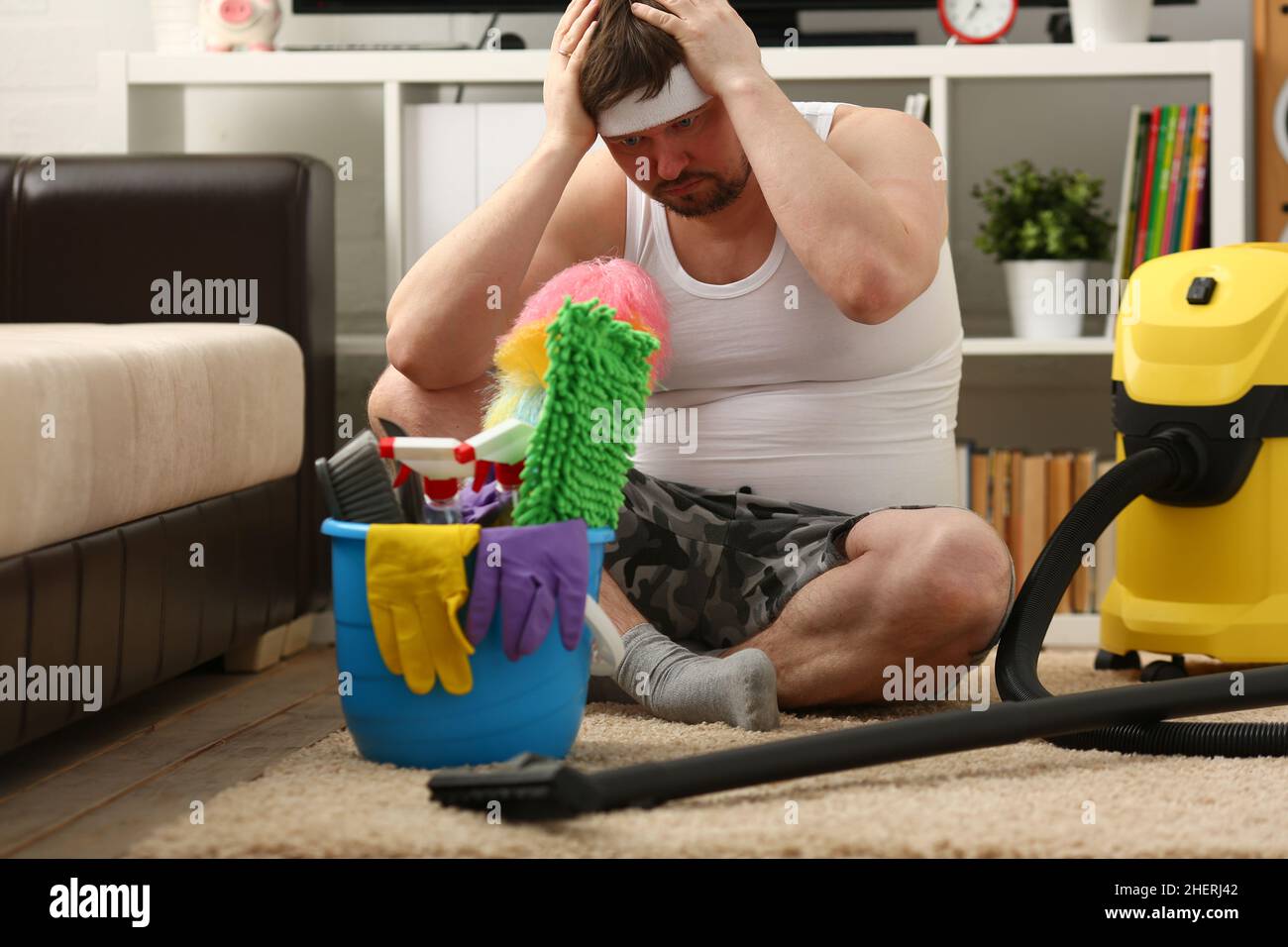 Sad lonely man hi-res stock photography and images - Alamy