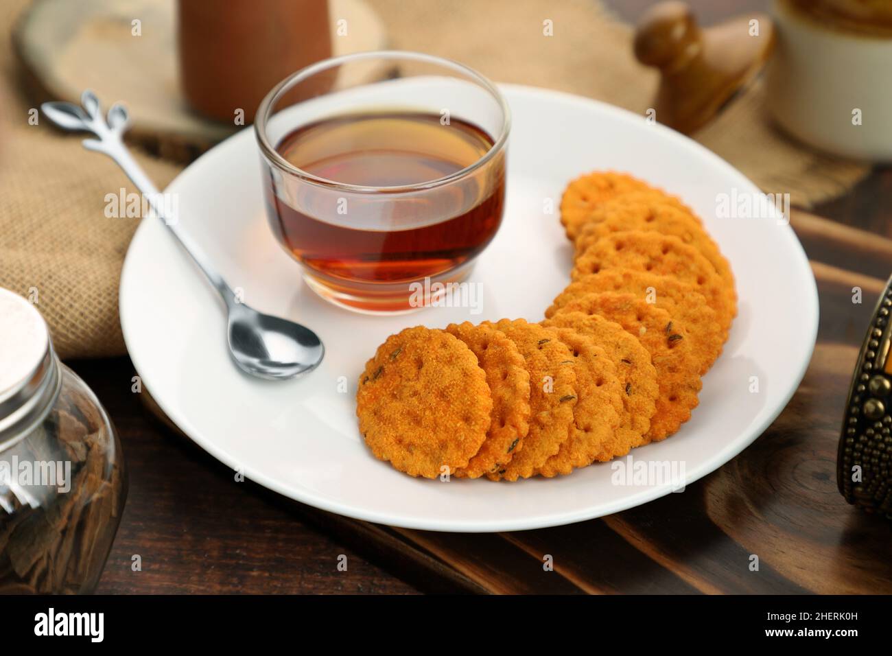Papdi puri hi-res stock photography and images - Alamy